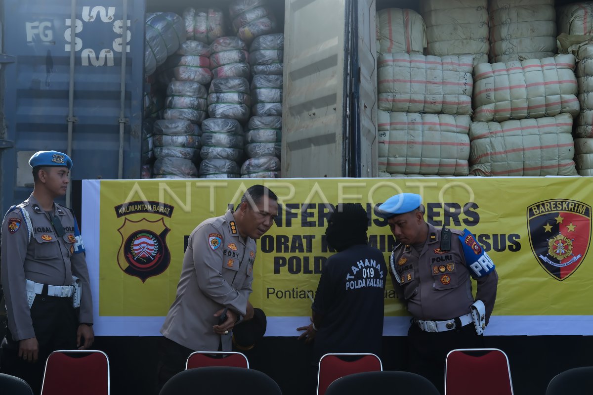 Polisi gagalkan penyelundupan pakaian bekas dari Malaysia | ANTARA Foto