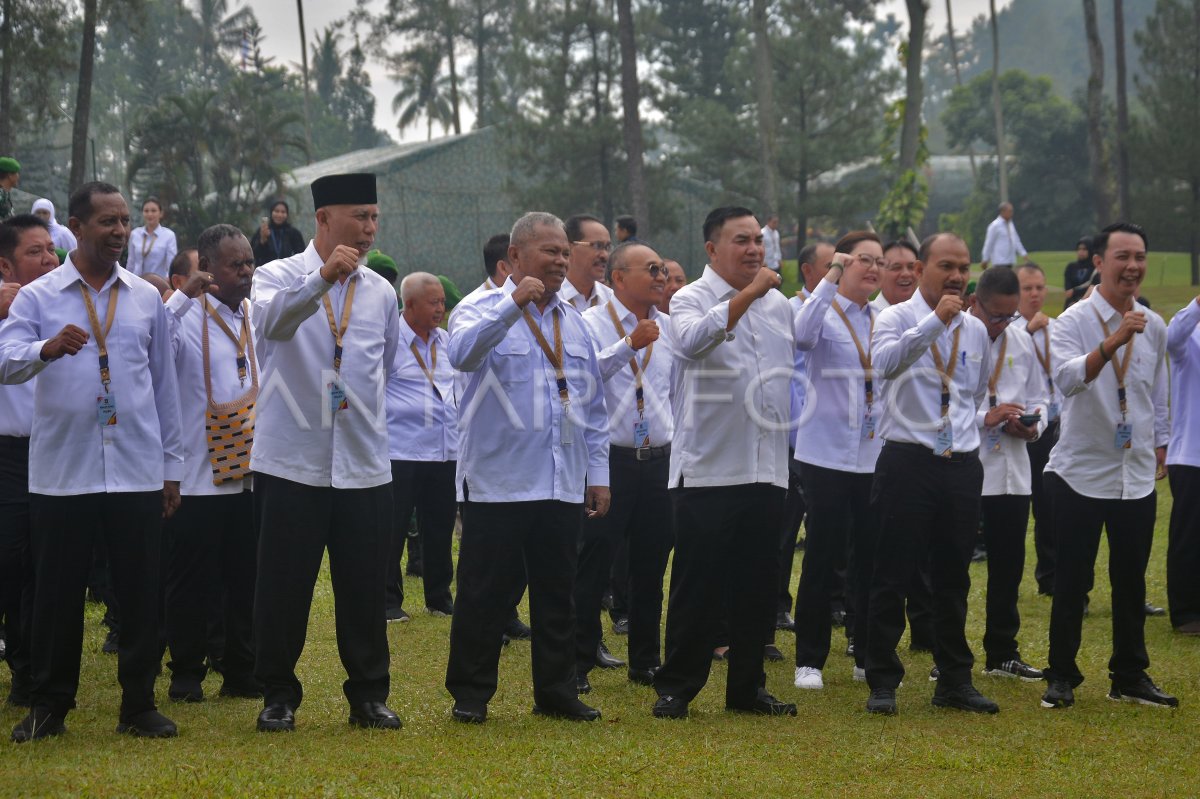 Kegiatan kepala daerah peserta retret di Akmil | ANTARA Foto
