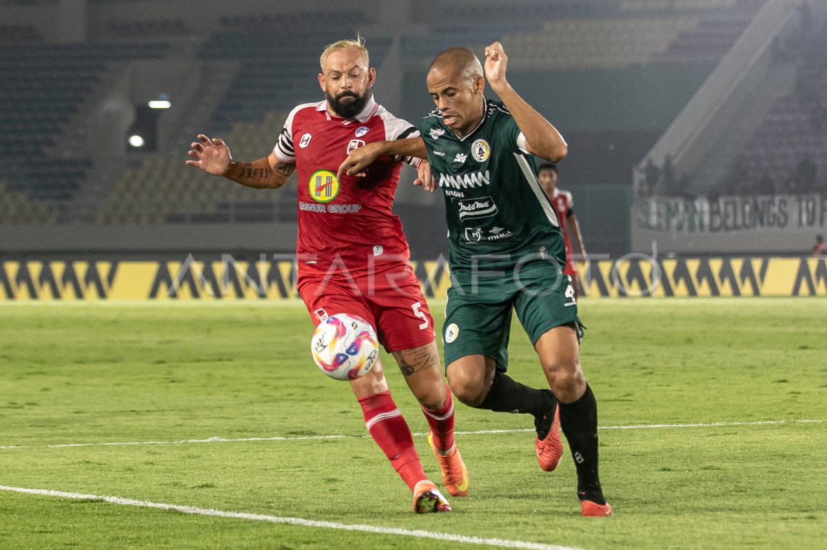 BRI Liga 1: PSS Sleman melawan PS Barito Putera | ANTARA Foto