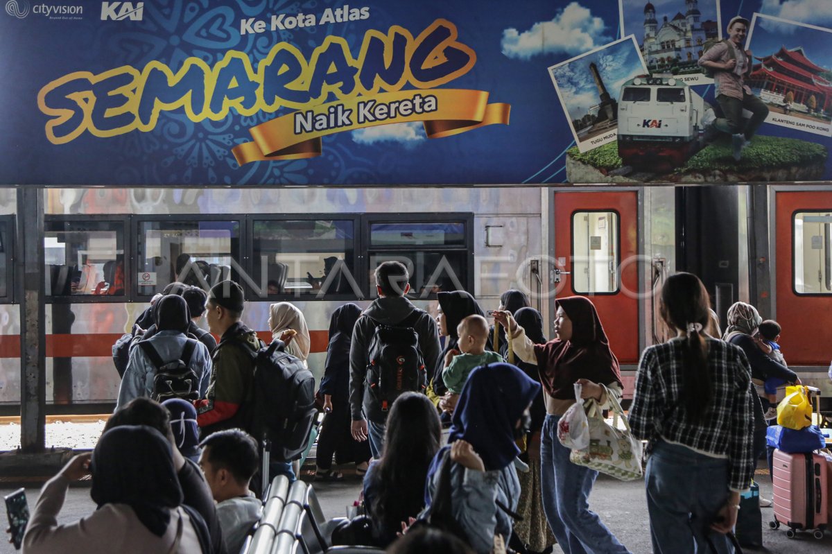 Puncak arus mudik di stasiun Daop 4 Semarang | ANTARA Foto