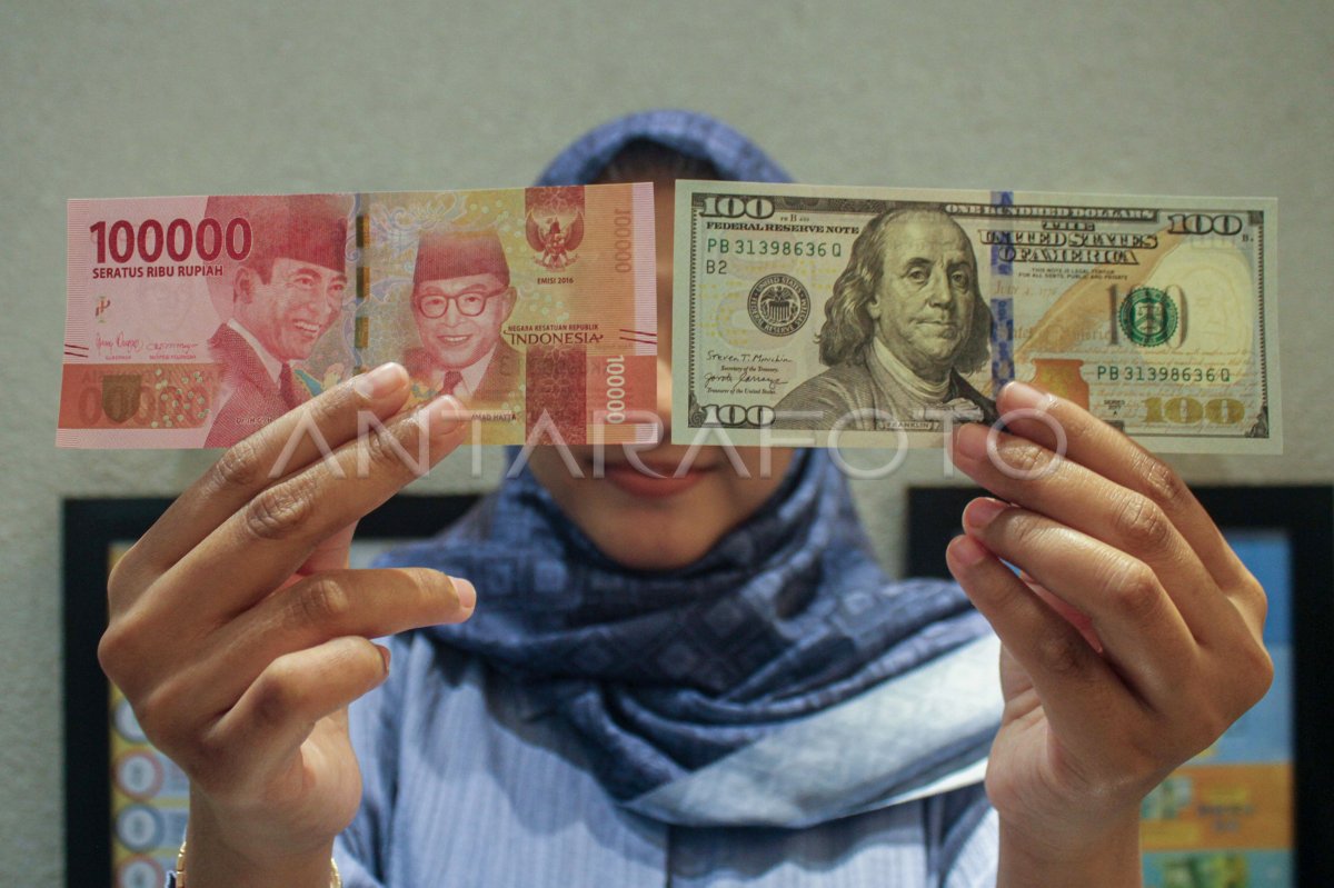 Nilai tukar rupiah melemah terhadap dolar | ANTARA Foto