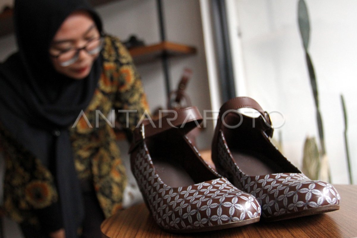 Strategi pelaku UMKM sepatu menghadapi pasar bebas | ANTARA Foto
