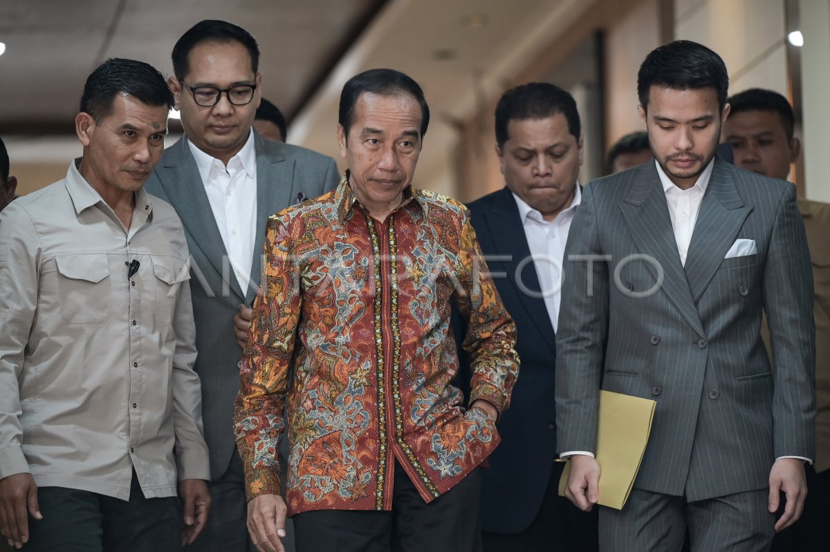 Jokowi laporkan tuduhan ijazah palsu ke Polda Metro Jaya | ANTARA Foto