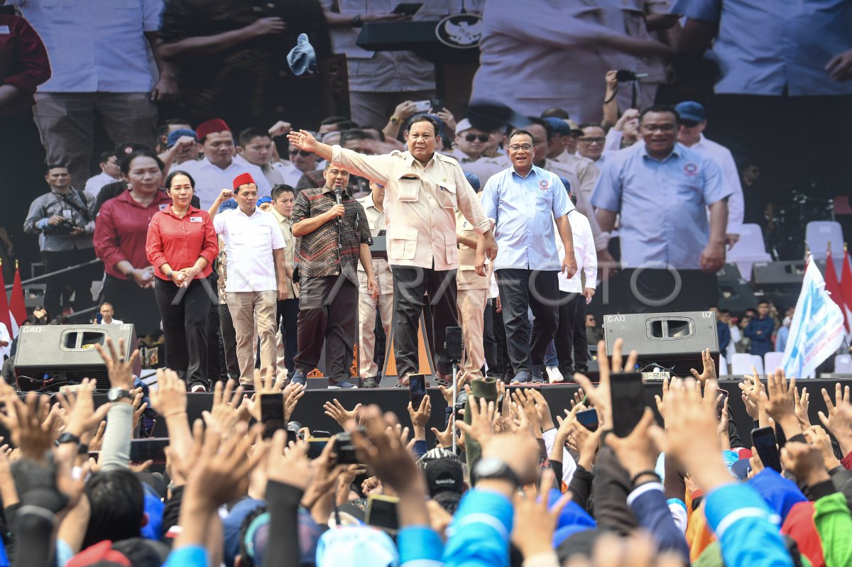 Presiden Prabowo Subianto hadiri perayaan Hari Buruh Internasional | ANTARA Foto