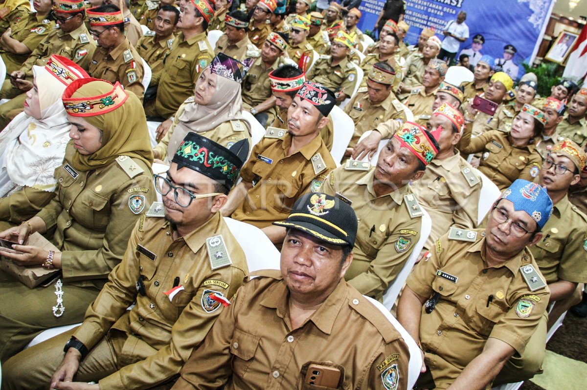 Percepatan pembentukan Koperasi Desa Merah Putih di Kalteng | ANTARA Foto
