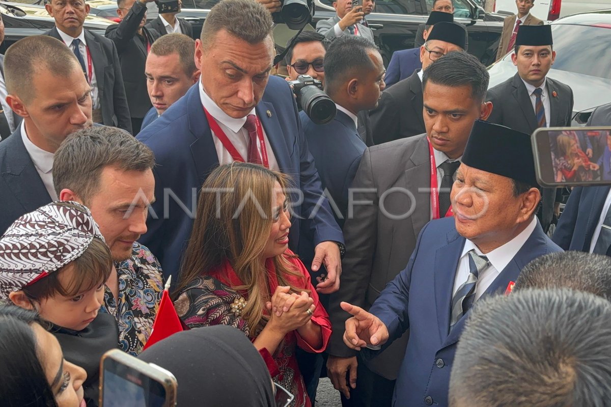 Presiden Prabowo temui diaspora Indonesia di Rusia | ANTARA Foto