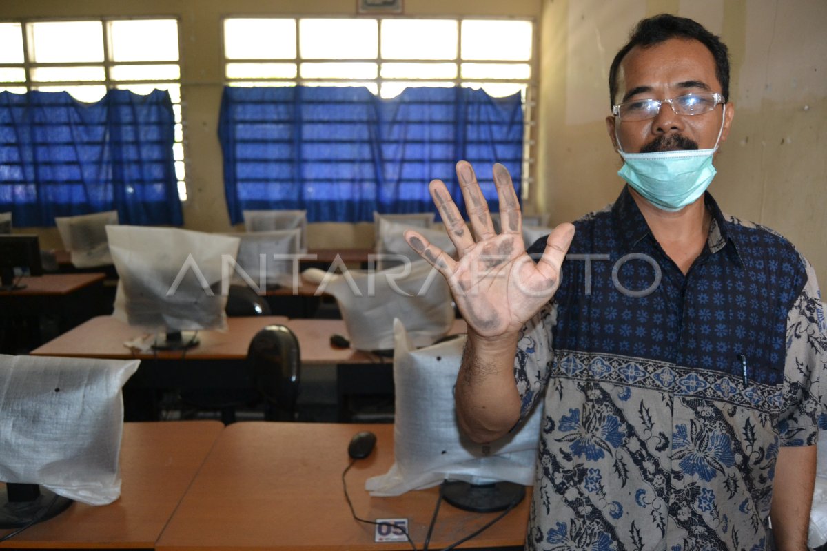 DEBU BATU BARA | ANTARA Foto