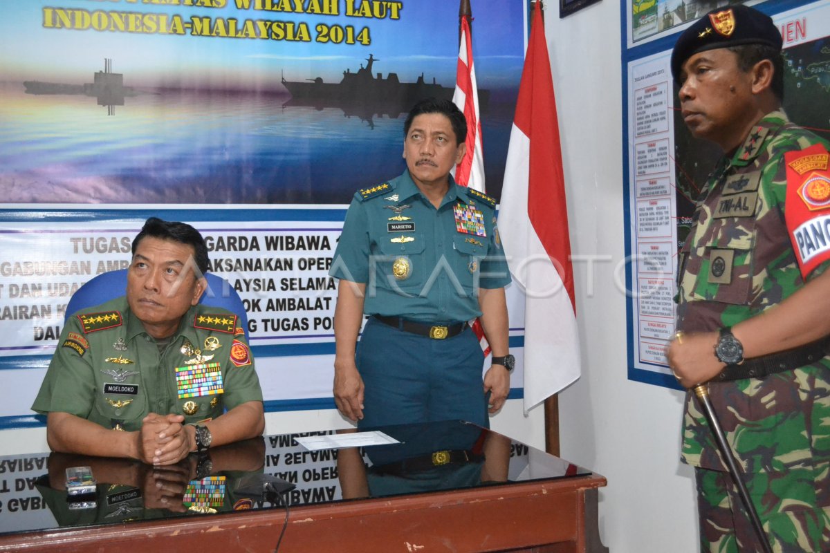 OPERASI GABUNGAN TNI | ANTARA Foto