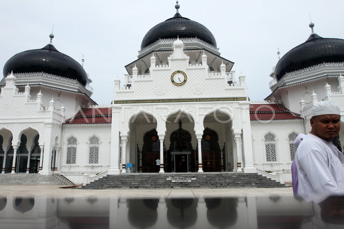 WISATA RELIGI MASJID BAITURRAHMAN | ANTARA Foto