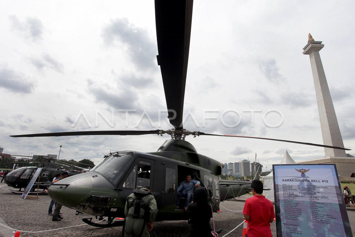 EXHIBITION ALUTSISTA TNI AD | ANTARA Foto