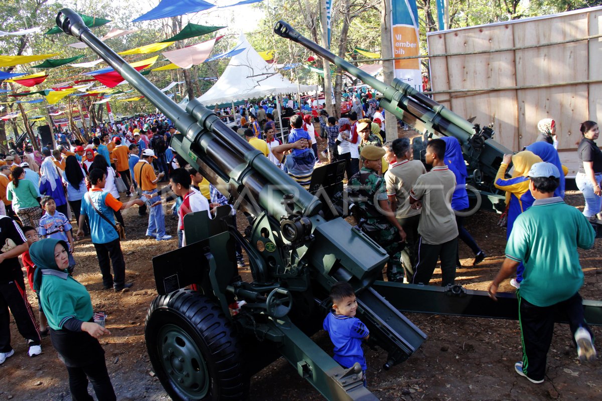 PAMERAN ALUTSISTA TNI | ANTARA Foto