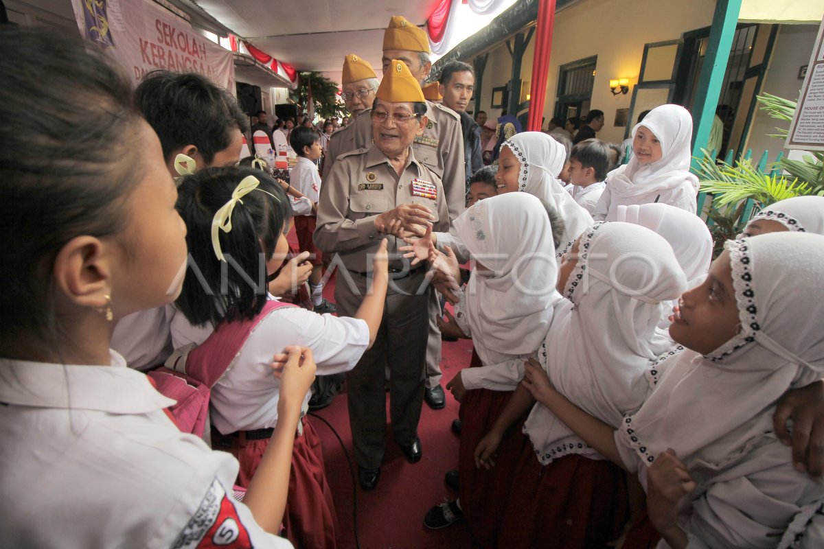 SEKOLAH KEBANGSAAN | ANTARA Foto