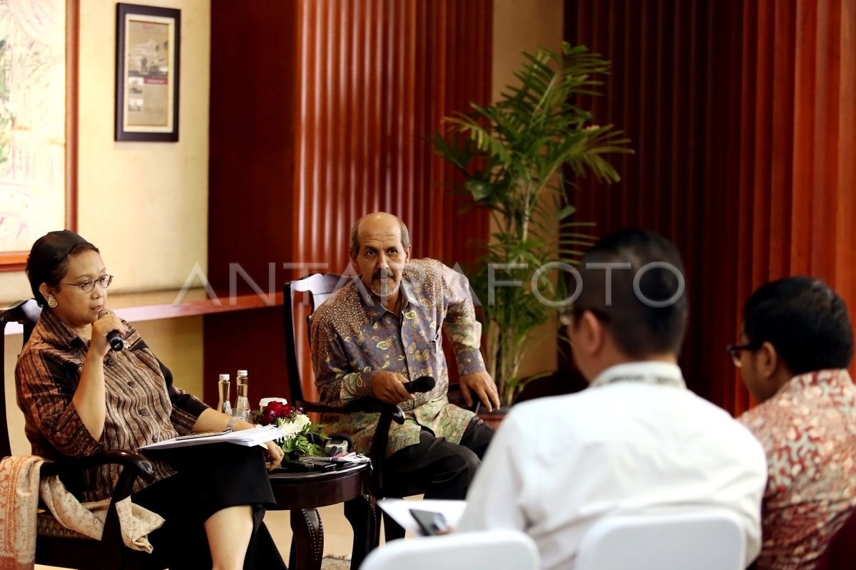 KETERANGAN PERS KTT OKI | ANTARA Foto