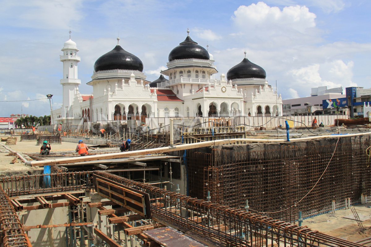 PERLUASAN MASJID RAYA | ANTARA Foto