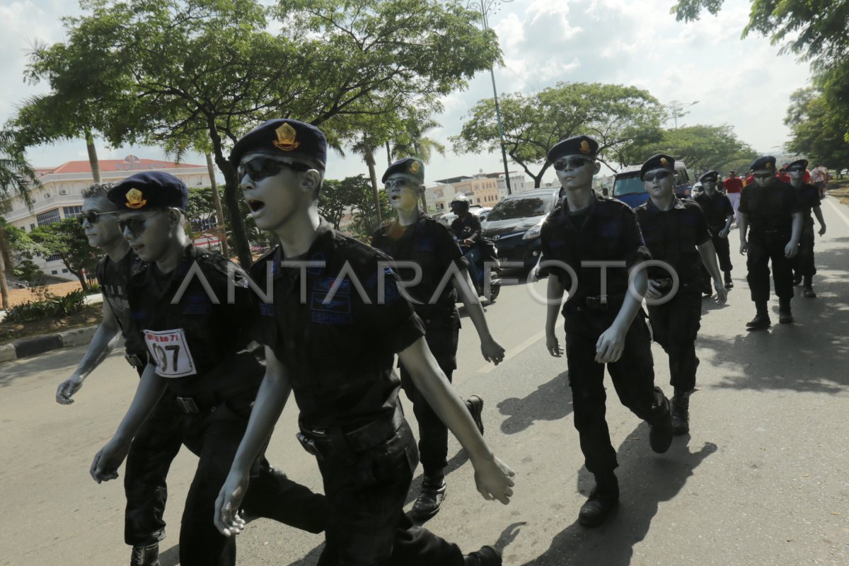 GERAK JALAN HUT KEMERDEKAAN RI | ANTARA Foto