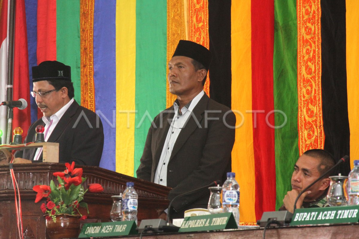 PENYAMPAIAN VISI MISI CALON BUPATI | ANTARA Foto PENYAMPAIAN VISI MISI CALON BUPATI | ANTARA Foto