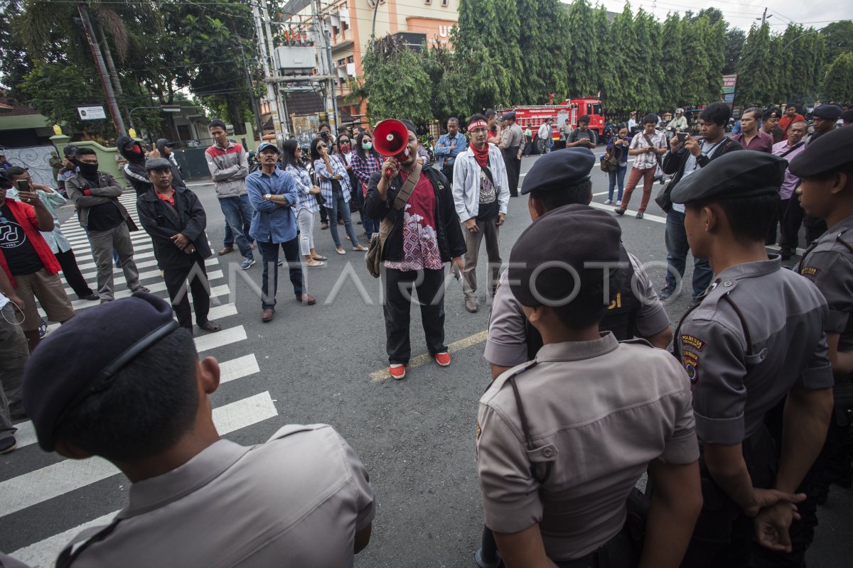 SANKSI UNTUK PNS TIDAK NETRAL | ANTARA Foto