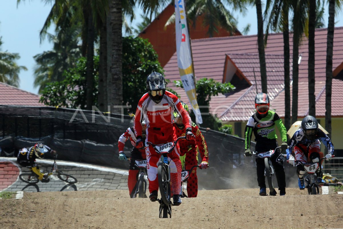 BANYUWANGI INTERNATIONAL BMX | ANTARA Foto