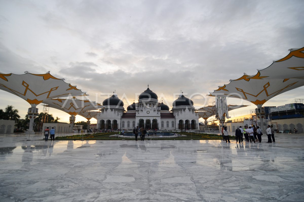 PERLUASAN MASJID RAYA BAITURRAHMAN | ANTARA Foto