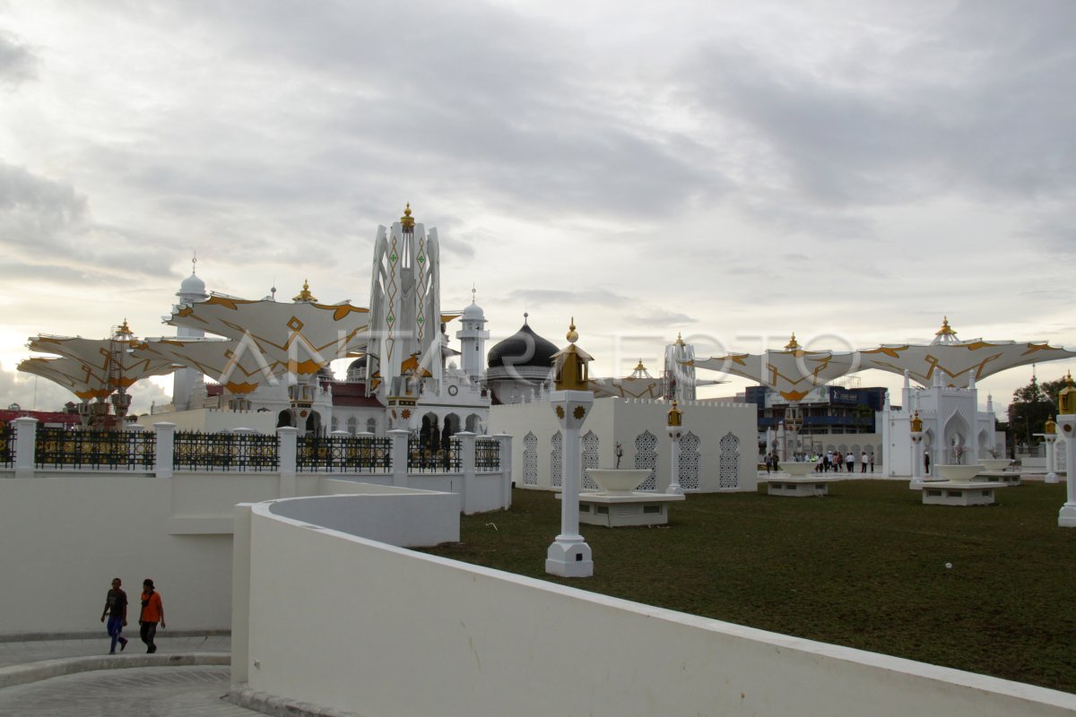 PERLUASAN MASJID RAYA BAITURRAHMAN | ANTARA Foto