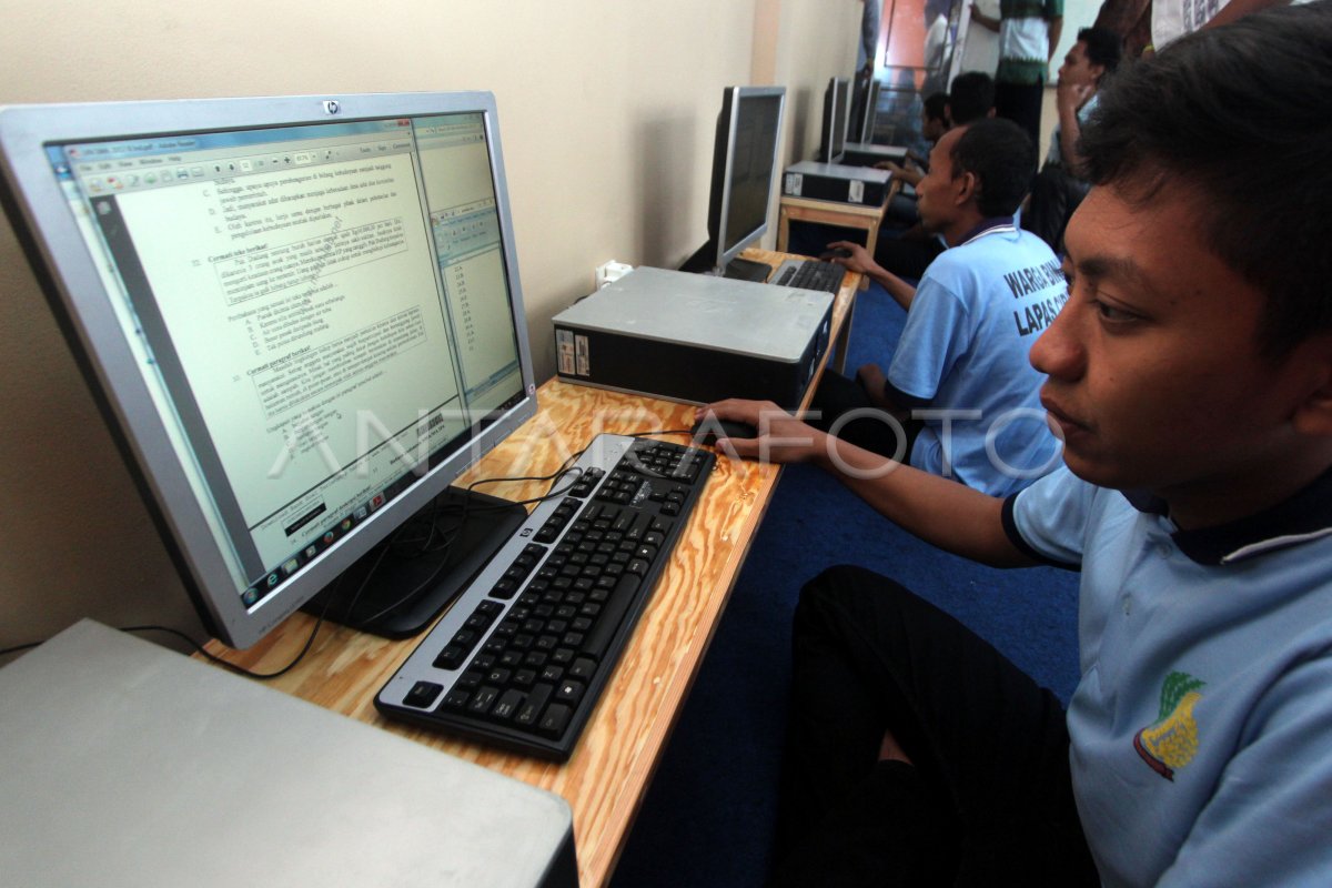 Computer Based Learning Activities Antara Foto