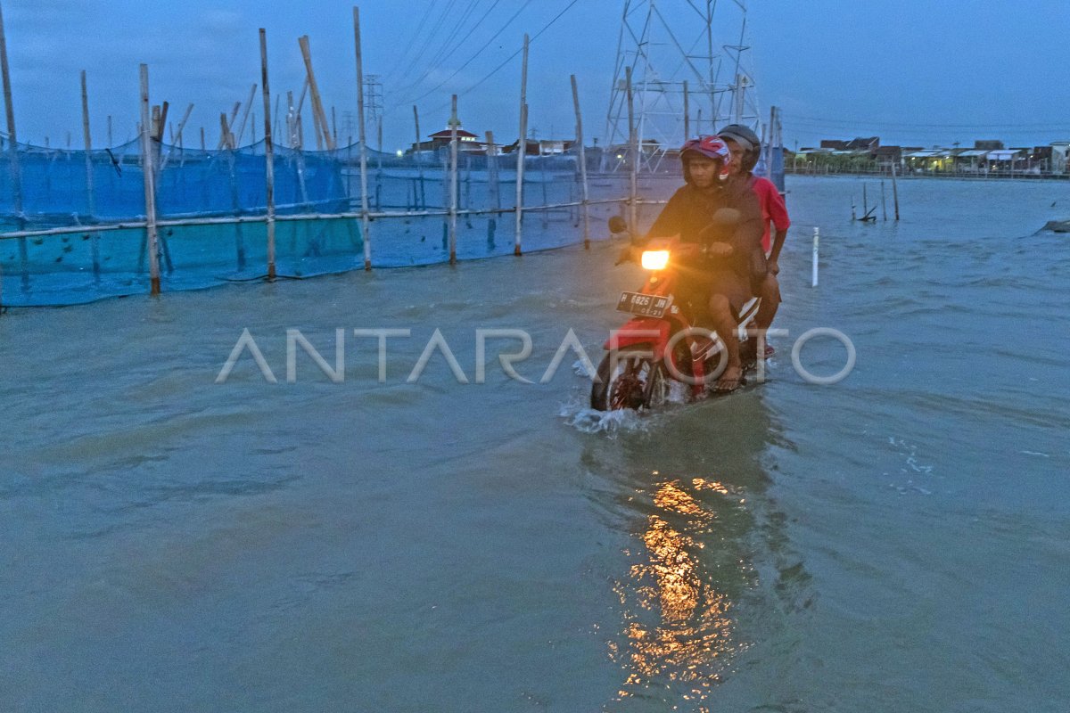 ROB DAMPAK GERHANA BULAN | ANTARA Foto ROB DAMPAK GERHANA BULAN | ANTARA Foto