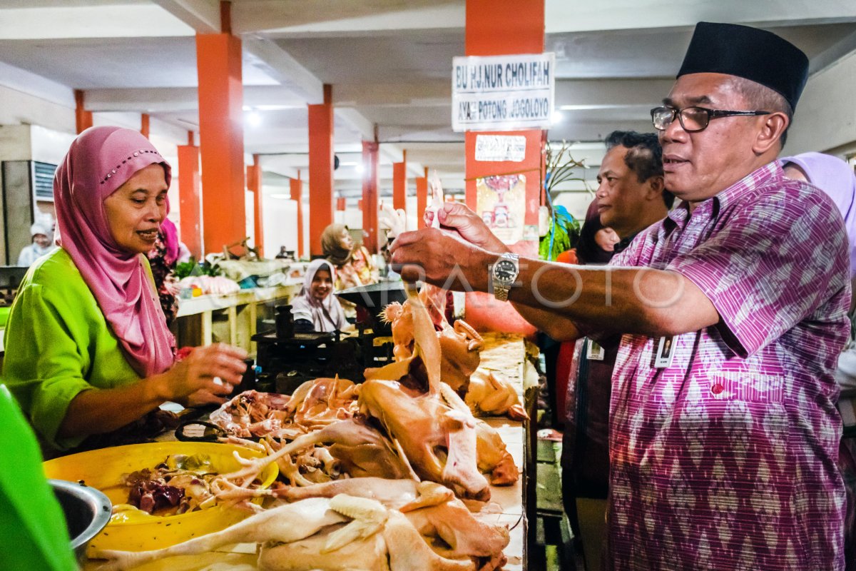 OPERASI PASAR RAMADAN DAN JELANG LEBARAN | ANTARA Foto