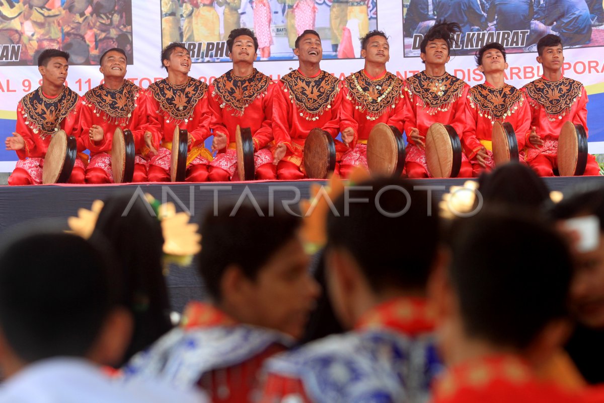 TRADITIONAL DANCE RAPAI GELENG | ANTARA Foto