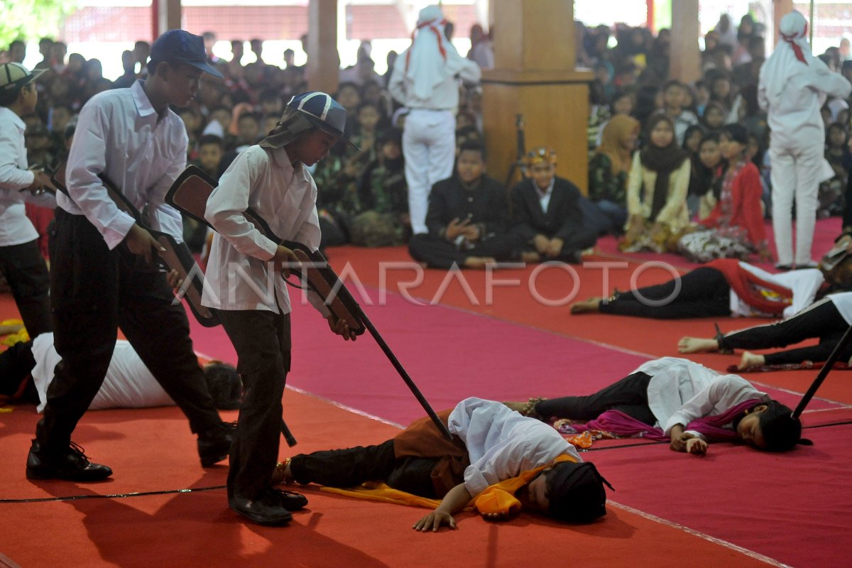 SEKOLAH KEBANGSAAN | ANTARA Foto