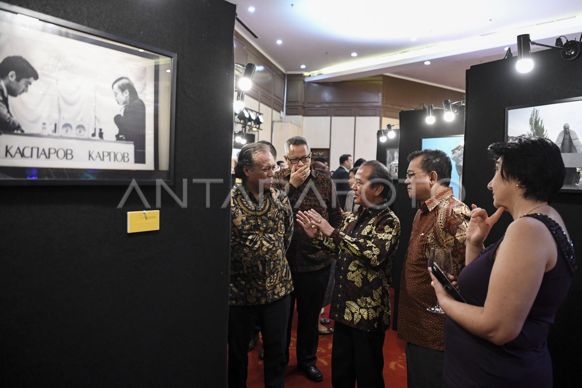 PELUNCURAN BUKU FOTO ARMENIA | ANTARA Foto