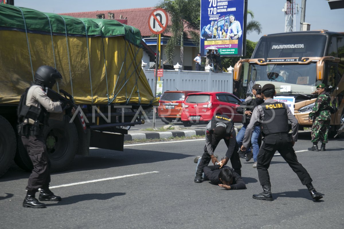 SIMULASI PENGAMANAN PEMILU 2019 | ANTARA Foto