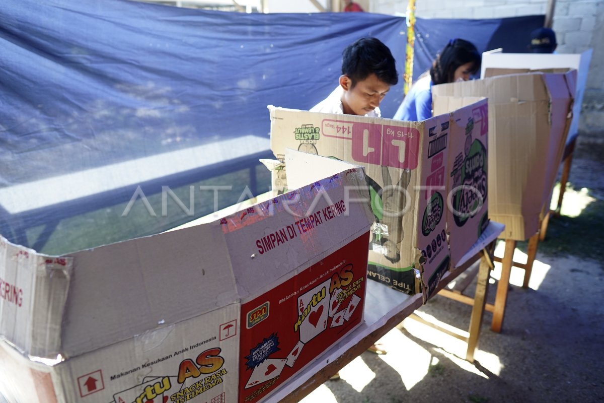 BILIK SUARA DARI KARDUS | ANTARA Foto BILIK SUARA DARI KARDUS | ANTARA Foto