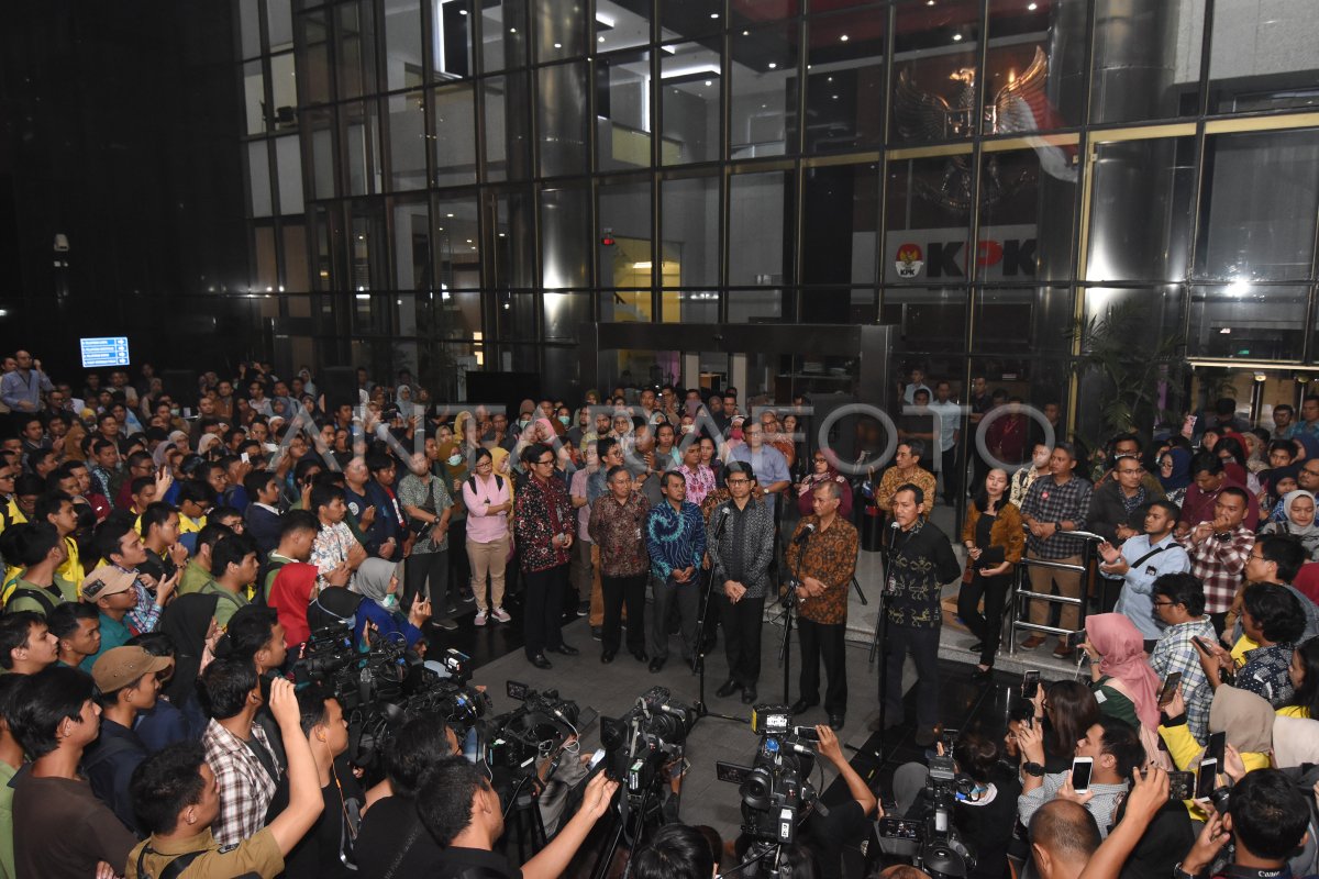 PIMPINAN KPK TANGGAPI PERNYATAAN ALEXANDER MARWATA | ANTARA Foto PIMPINAN KPK TANGGAPI PERNYATAAN ALEXANDER MARWATA | ANTARA Foto