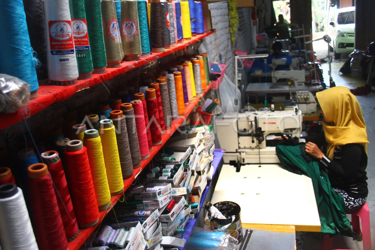 DAMPAK KENAIKAN BAHAN BAKU TEKSTIL | ANTARA Foto DAMPAK KENAIKAN BAHAN BAKU TEKSTIL | ANTARA Foto