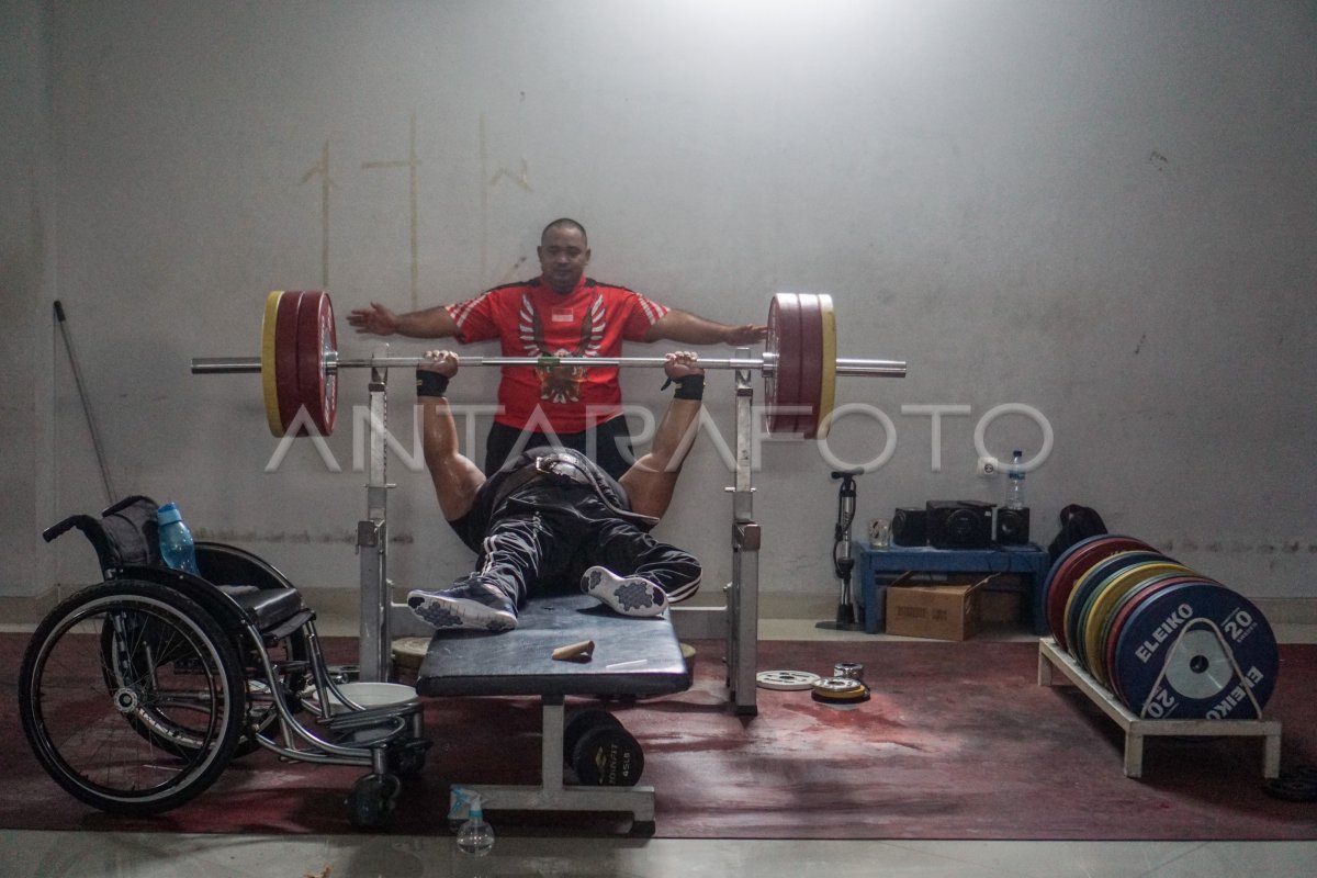 PELATNAS ANGKAT BERAT JELANG ASEAN PARA GAMES | ANTARA Foto PELATNAS ANGKAT BERAT JELANG ASEAN PARA GAMES | ANTARA Foto