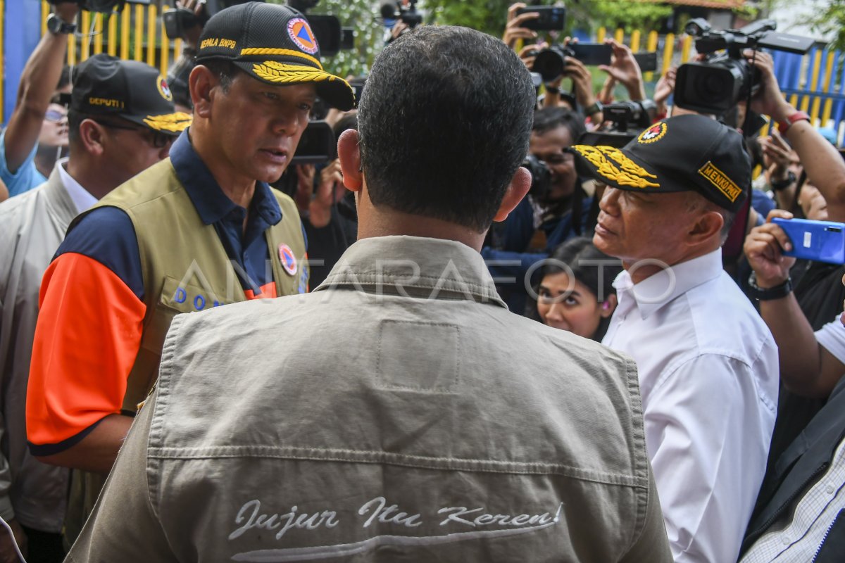MENKO PMK DAN KEPALA BNPB KUNJUNGI PINTU AIR MANGGARAI | ANTARA Foto