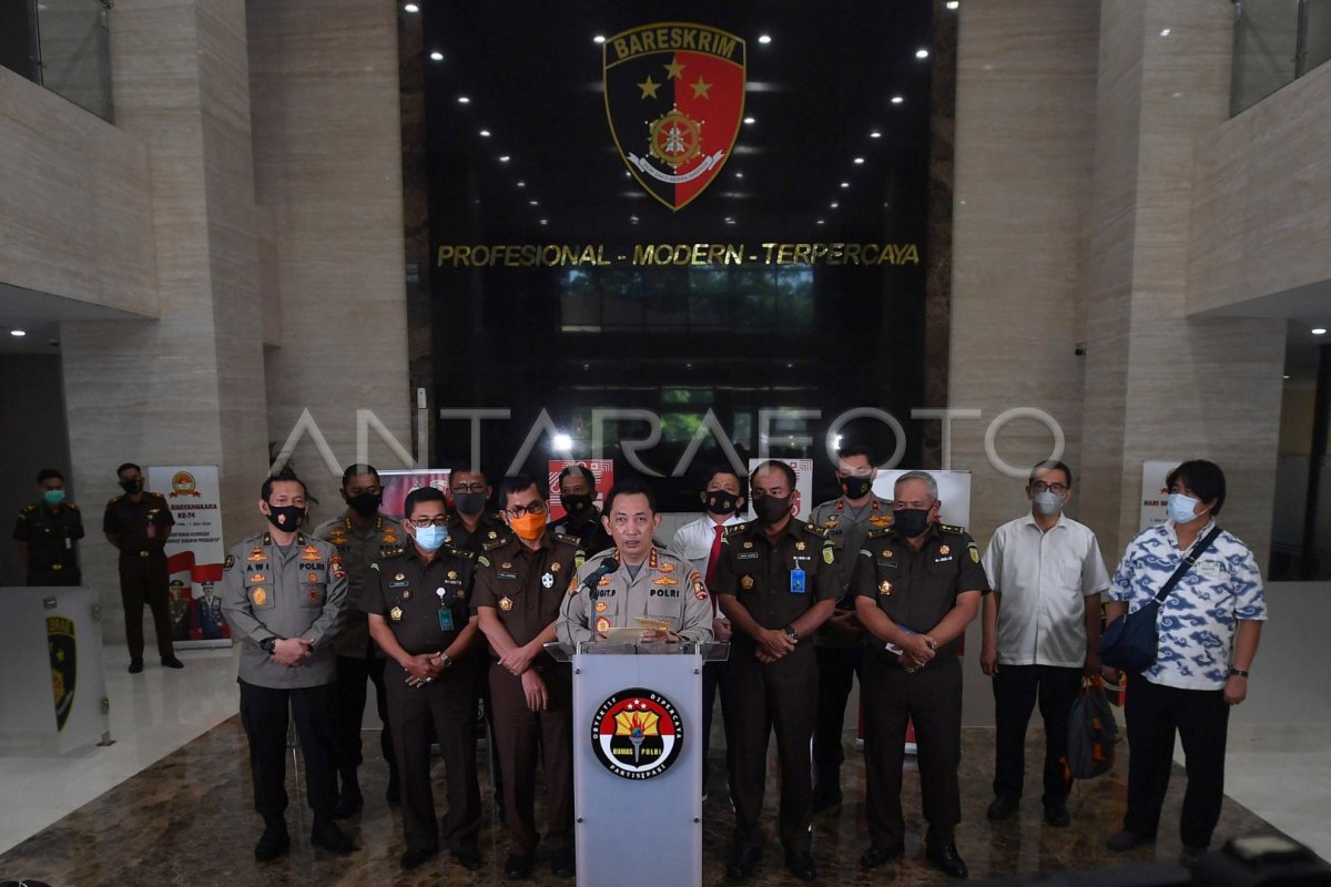 GELAR PERKARA KEBAKARAN GEDUNG KEJAKASAAN AGUNG | ANTARA Foto GELAR PERKARA KEBAKARAN GEDUNG KEJAKASAAN AGUNG | ANTARA Foto