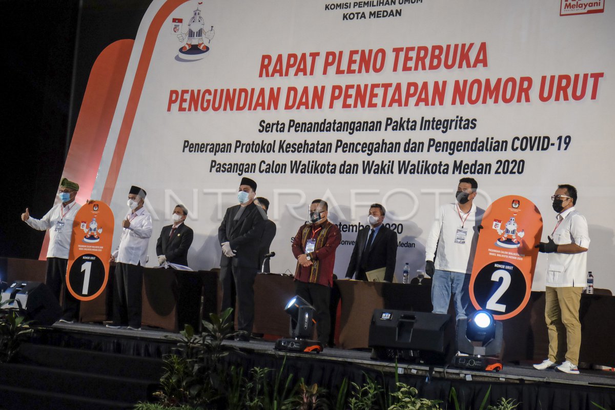 PENGUNDIAN NOMOR URUT PILKADA MEDAN | ANTARA Foto