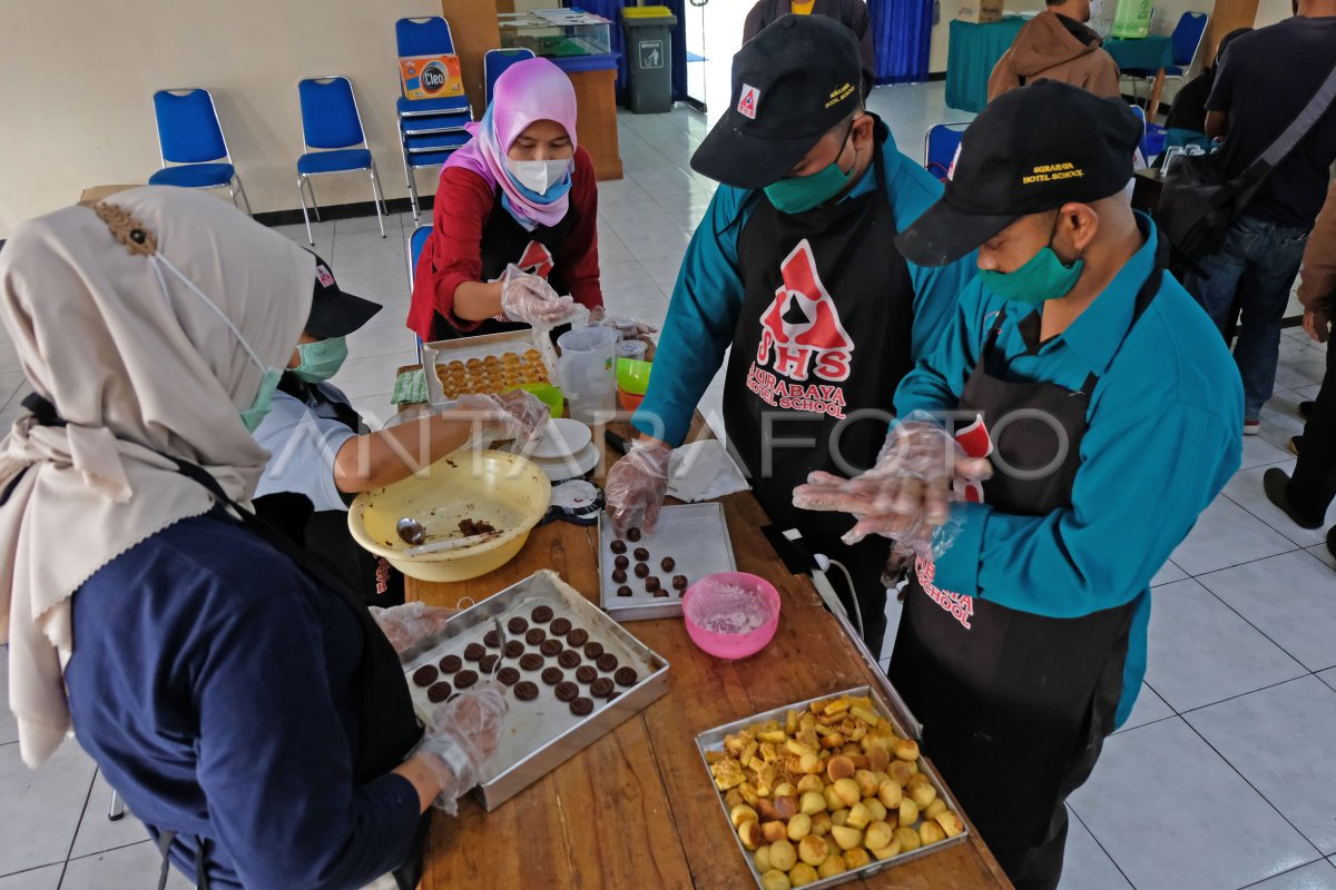 PELATIHAN TATA BOGA BAGI DISABILITAS MENTAL | ANTARA Foto PELATIHAN TATA BOGA BAGI DISABILITAS MENTAL | ANTARA Foto