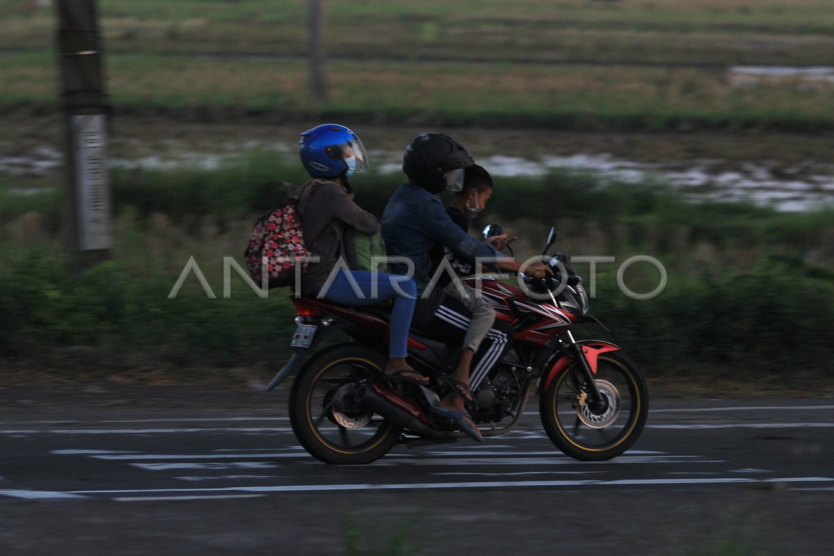 ARUS MUDIK PANTURA INDRAMAYU | ANTARA Foto