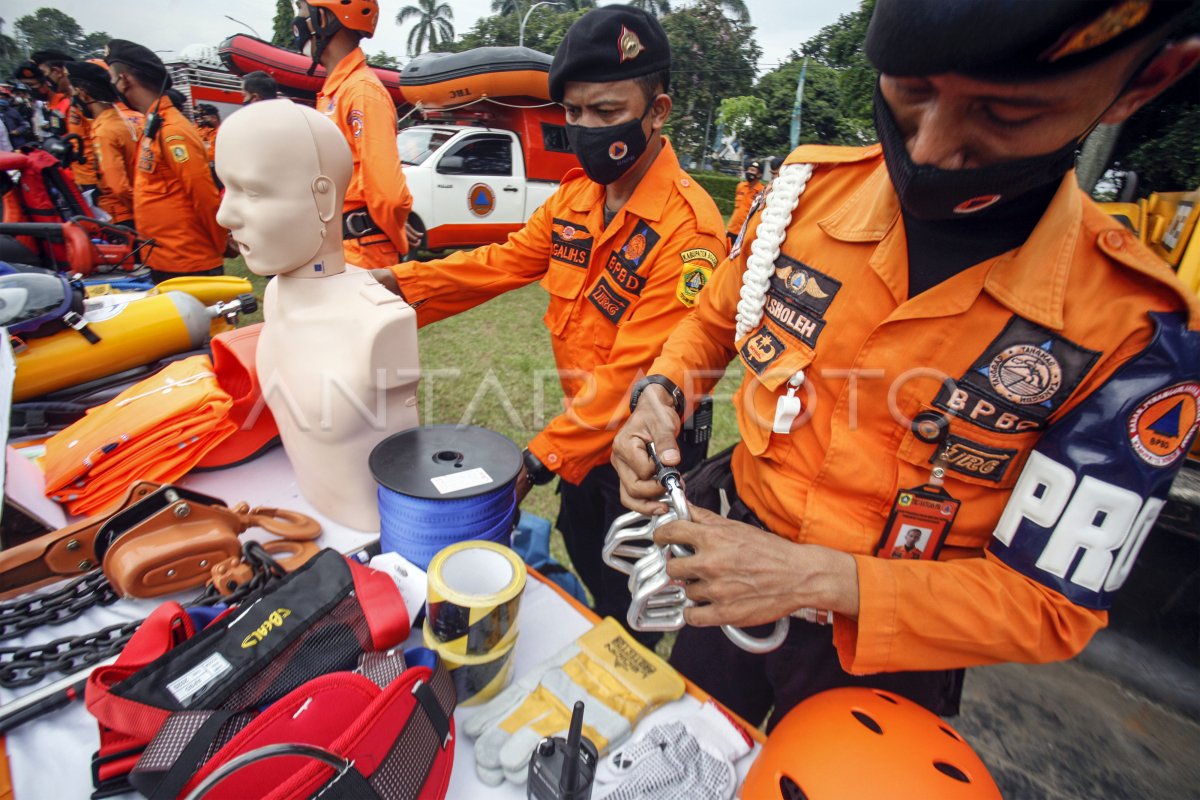 APEL KESIAPSIAGAAN BENCANA ALAM DI BOGOR | ANTARA Foto