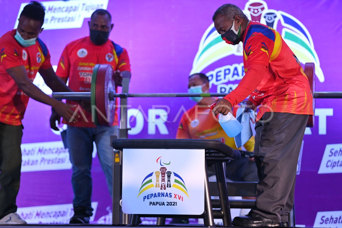 FINAL ANGKAT BERAT 59 KG PUTRA | ANTARA Foto