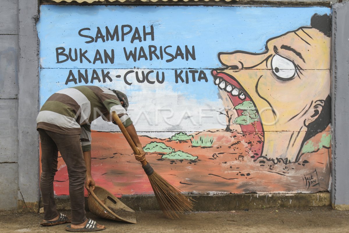 MURAL LARANGAN BUANG SAMPAH SEMBARANGAN | ANTARA Foto MURAL LARANGAN BUANG SAMPAH SEMBARANGAN | ANTARA Foto