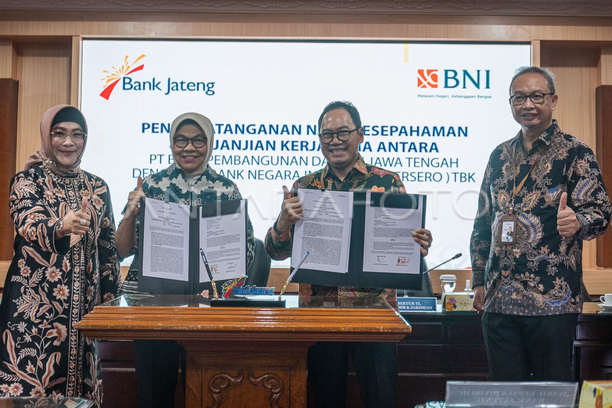 PENANDATANGANAN MOU KERJA SAMA BANK BNI DAN BANK JATENG | ANTARA Foto
