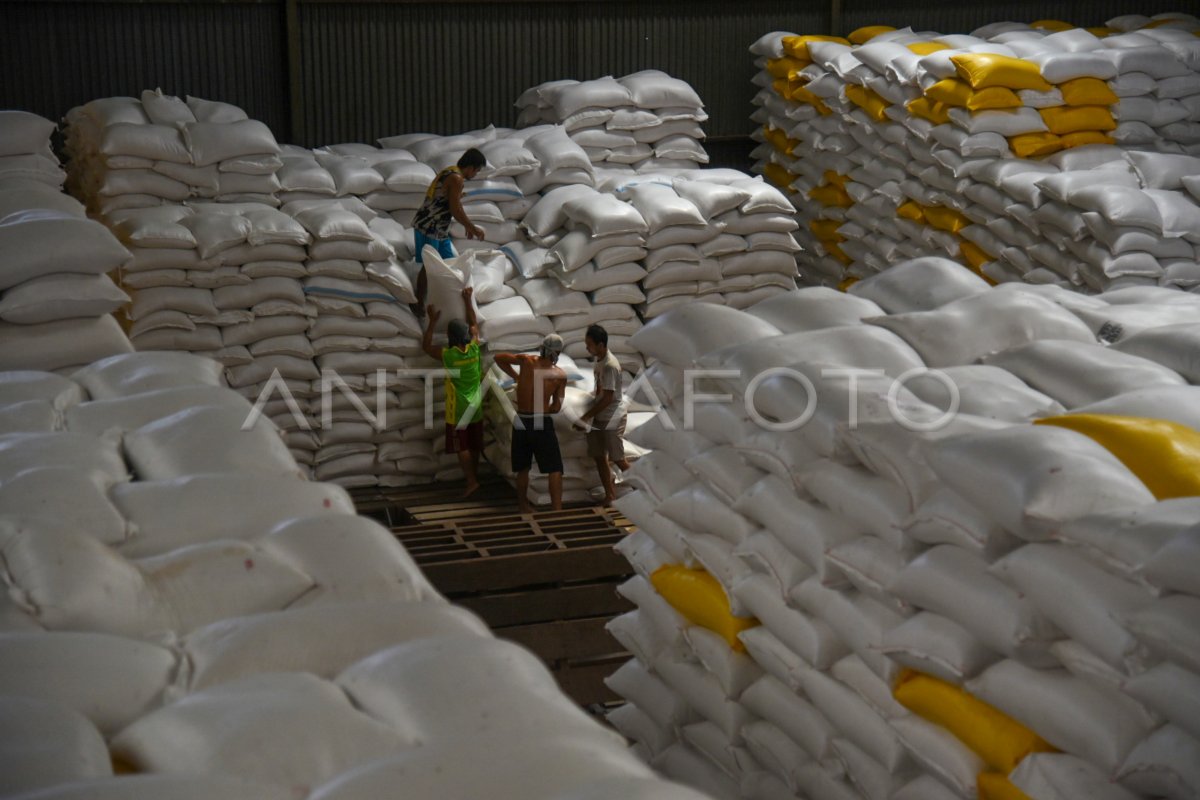 STOK BERAS NASIONAL AMAN HINGGA AKHIR TAHUN | ANTARA Foto