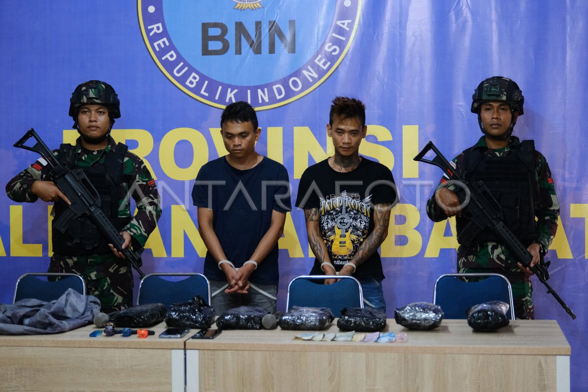 PAMTAS GAGALKAN PENYELUNDUPAN SABU ASAL MALAYSIA | ANTARA Foto