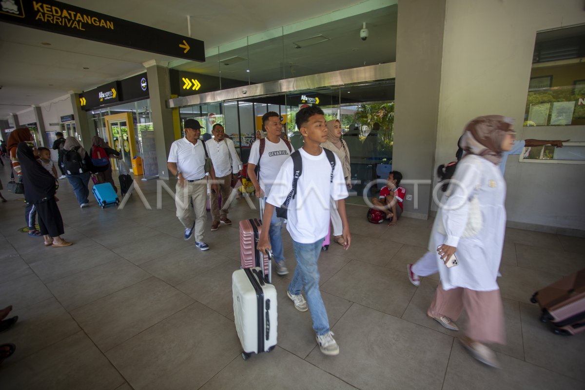 ARUS BALIK LEBARAN DI PELABUHAN DOMESTIK BATAM | ANTARA Foto