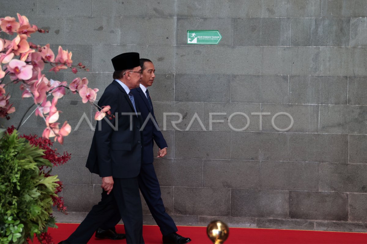 Pertemuan Bilateral Indonesia dengan Malaysia | ANTARA Foto Pertemuan Bilateral Indonesia dengan Malaysia | ANTARA Foto