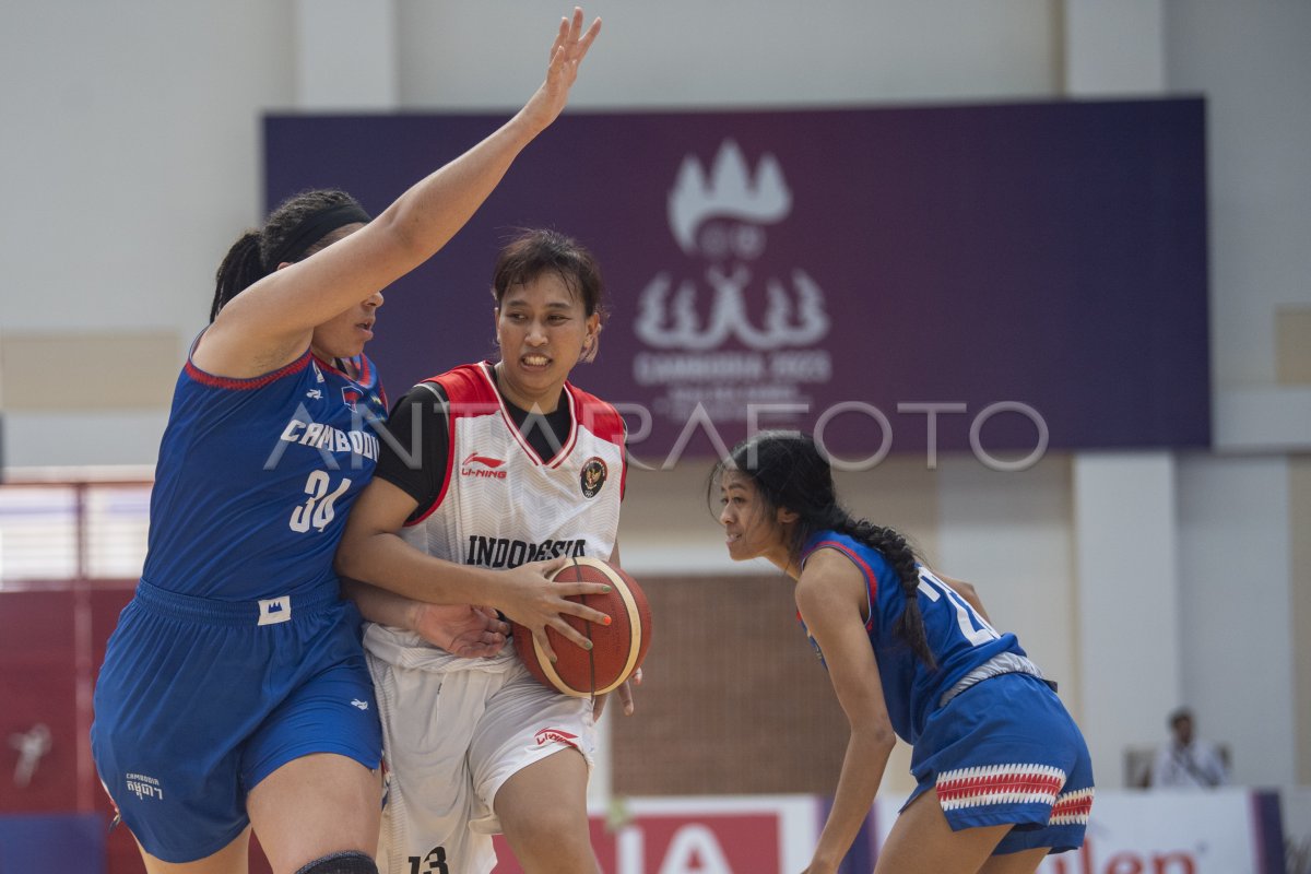 Tim basket 5X5 putri Indonesia kalahkan Kamboja | ANTARA Foto