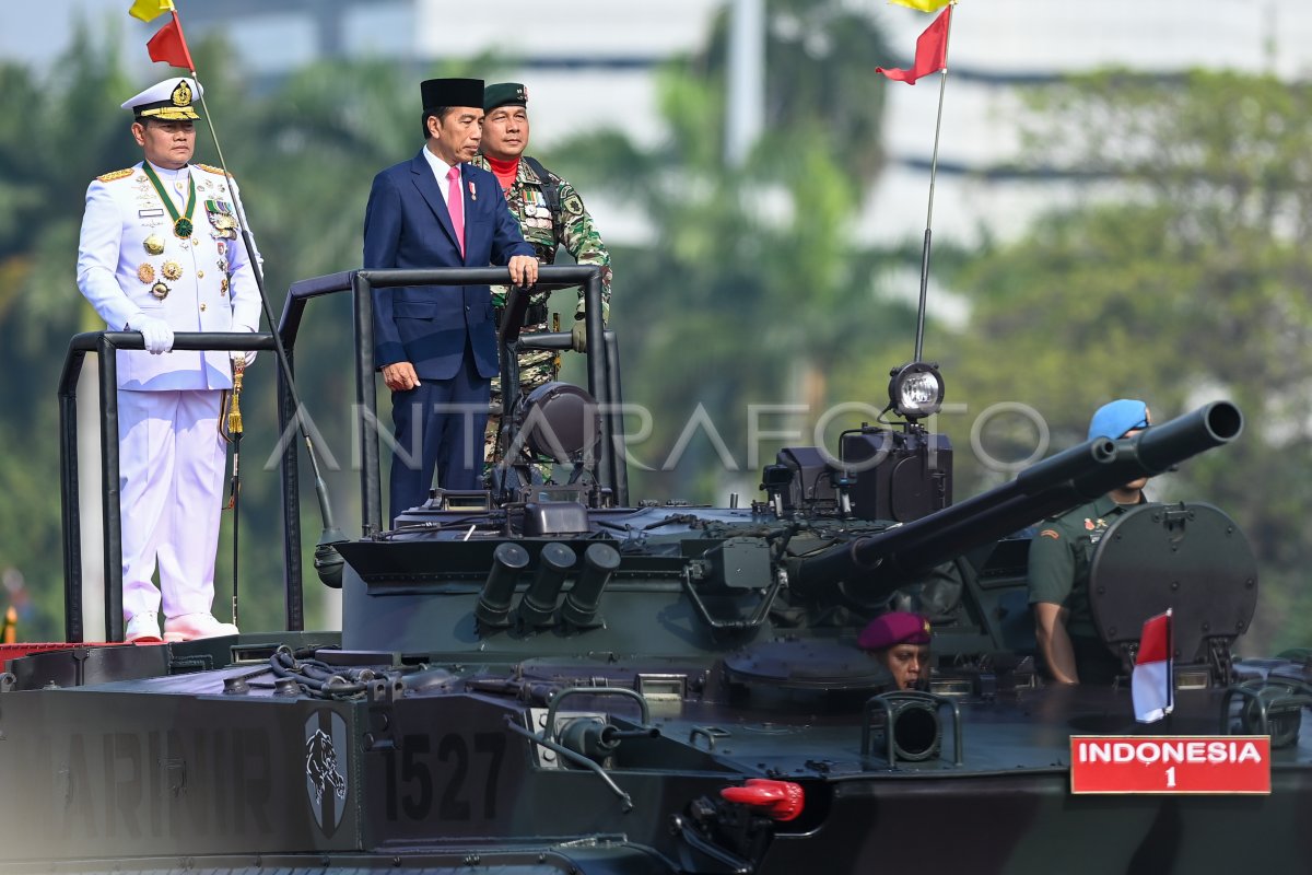 Upacara HUT ke-78 TNI | ANTARA Foto Upacara HUT ke-78 TNI | ANTARA Foto